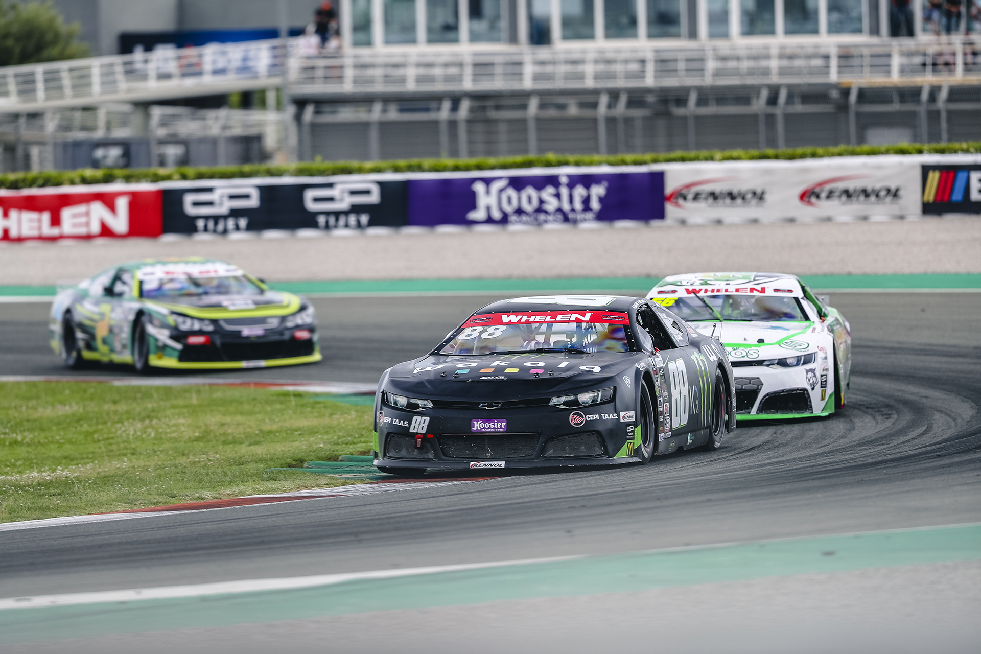 EuroNASCAR is finally back at Brands Hatch! - NASCAR Euro Series