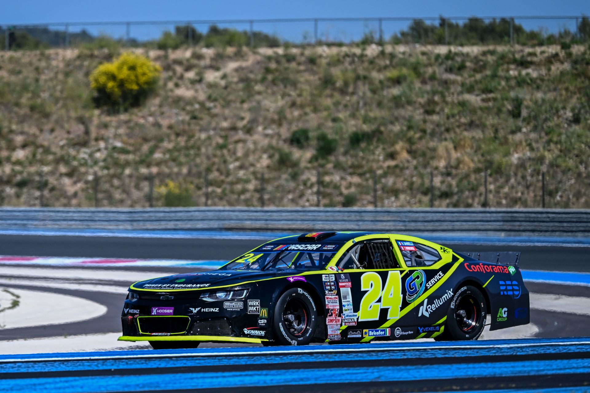 New Track, New Challenges: Ghirelli and Tziortzis Leads NASCAR GP ...